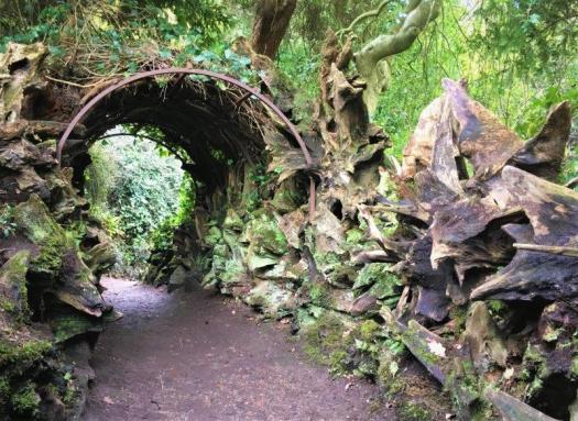 Stumperies – Beautiful Horrors – Felder Rushing's Blog